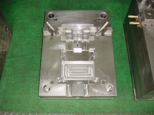 ABS Plastic Injection Mold Design Plastic Molded Products Hot / Cold Runner