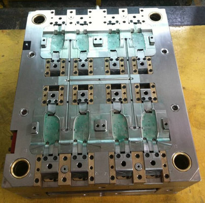 Customized 8 Cavity Traceless High Precision Injection Auto Mold Parts