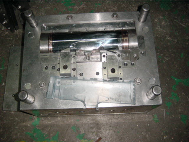 Double Cavity Precision Injection Mould Cold Runner For Home Appliance