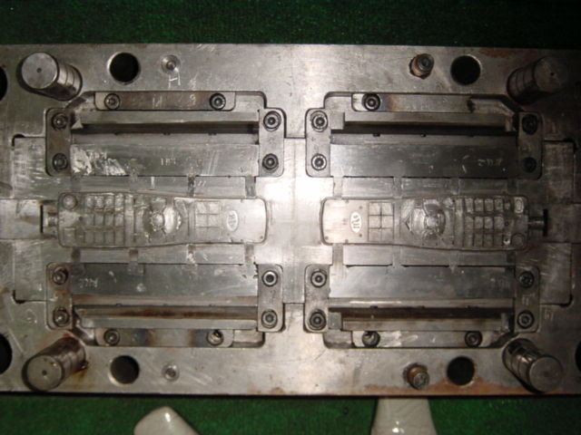 Remote Controller High Precision Mold Design Plastic Part Series Production